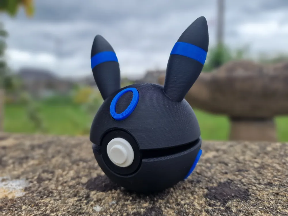 Shiny Umbreon Pokeball by Poke Prints MakerWorld: Download Free 3D Models