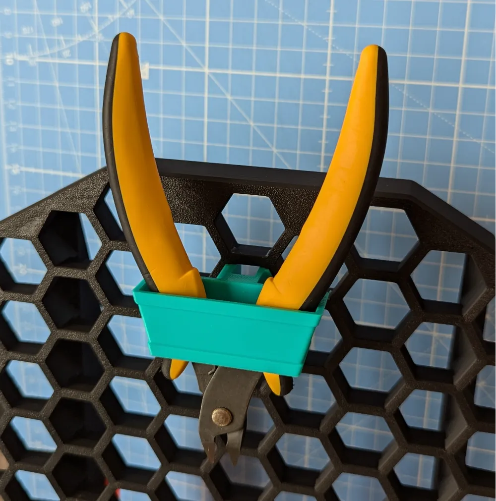HSW Plier Holder - Honeycomb Storage Wall Remixed by FxDamD - MakerWorld