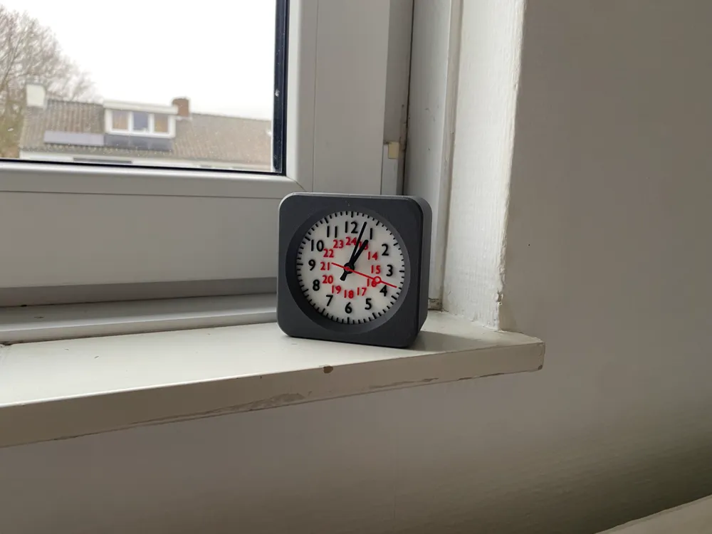 Simple table clock-Multiple dial options!-No AMS by Felix - MakerWorld