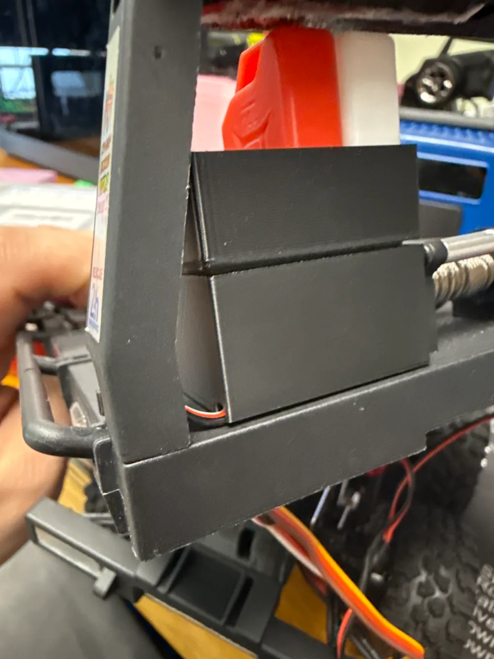 Hobby Plus Arktos 6x6 Winch Servo Cover and Box by craigerk - MakerWorld
