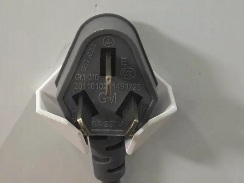 Power plug fastener, plug hook by chongspider - MakerWorld