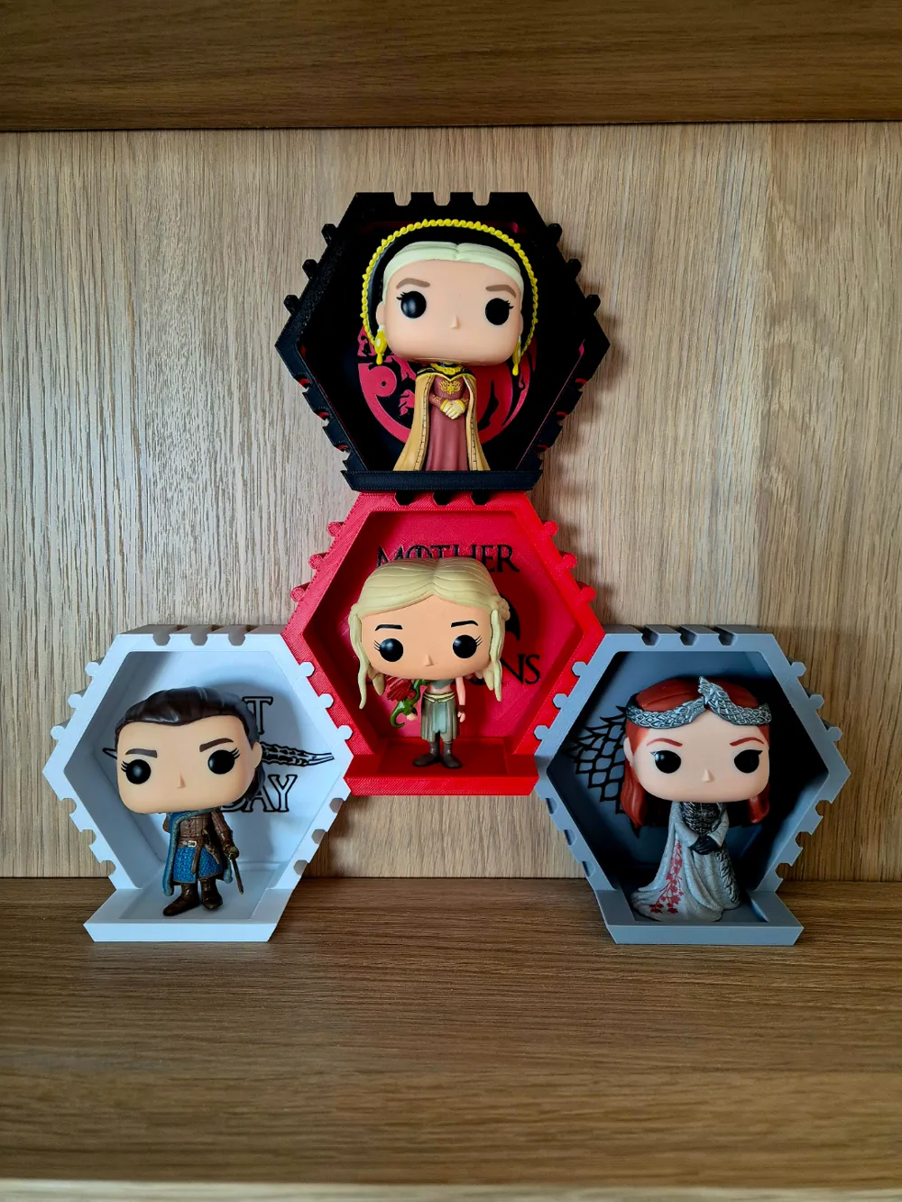 Verbindbares Funko Pop Display - Mutter der Drachen von ZS 3dlabdesign ...