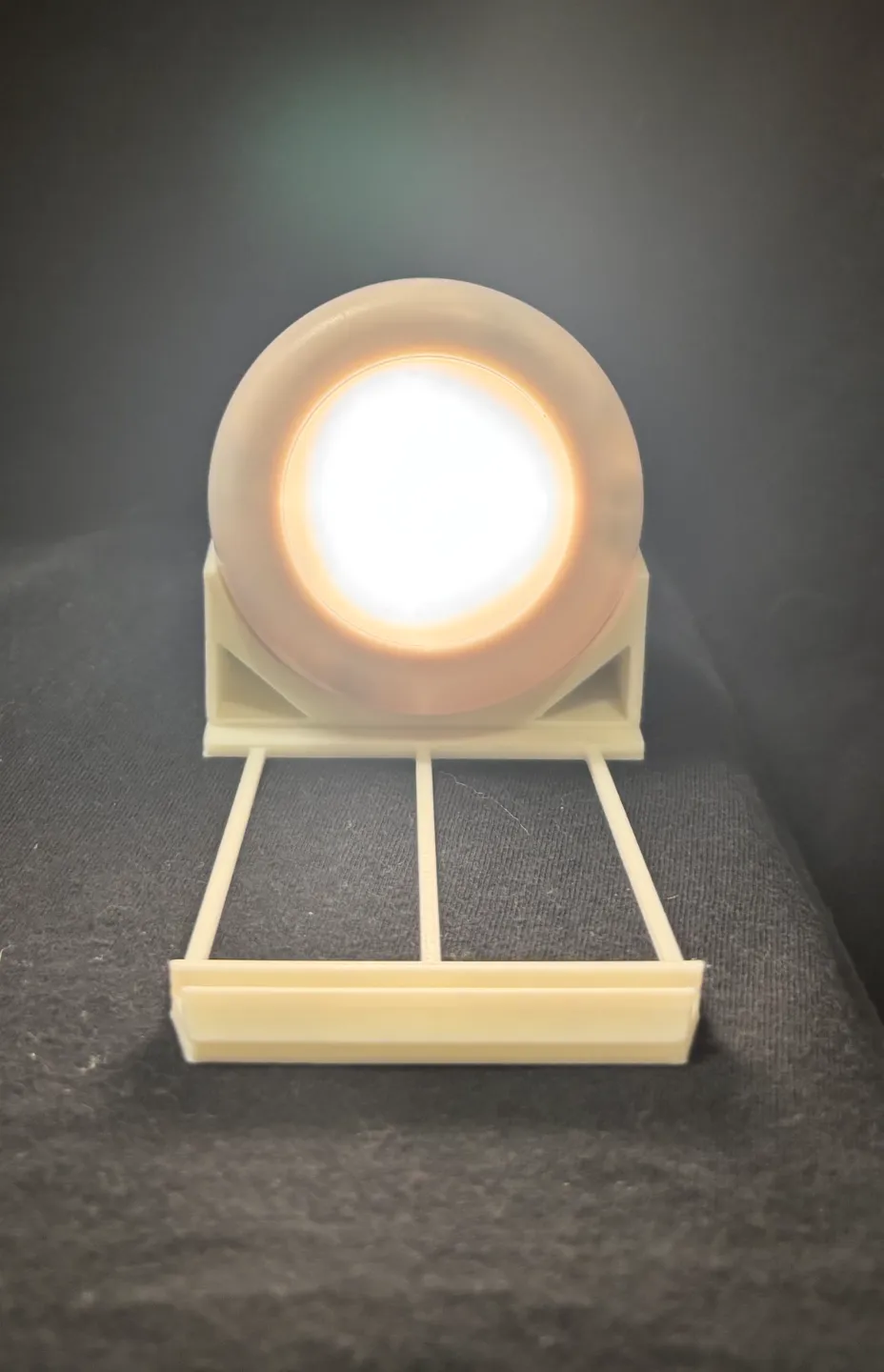Bambu Lab RGB puck lithophane stand by TheWolf - MakerWorld