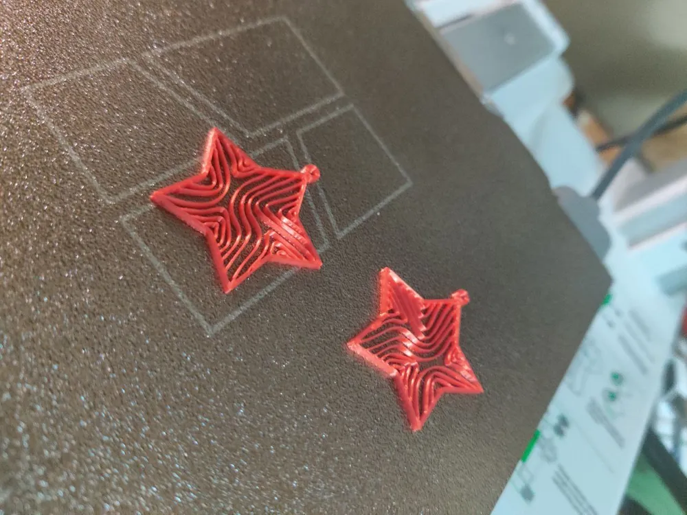 ISO-Star — Pendiente de estrella navideña por Varvatos MakerWorld: Descarga Modelos 3D Gratuitos