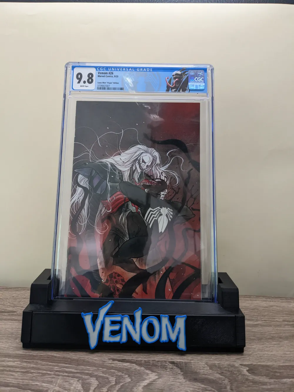 Venom Comic Book Stand - Graded Comics - Free 3D Print Model - MakerWorld