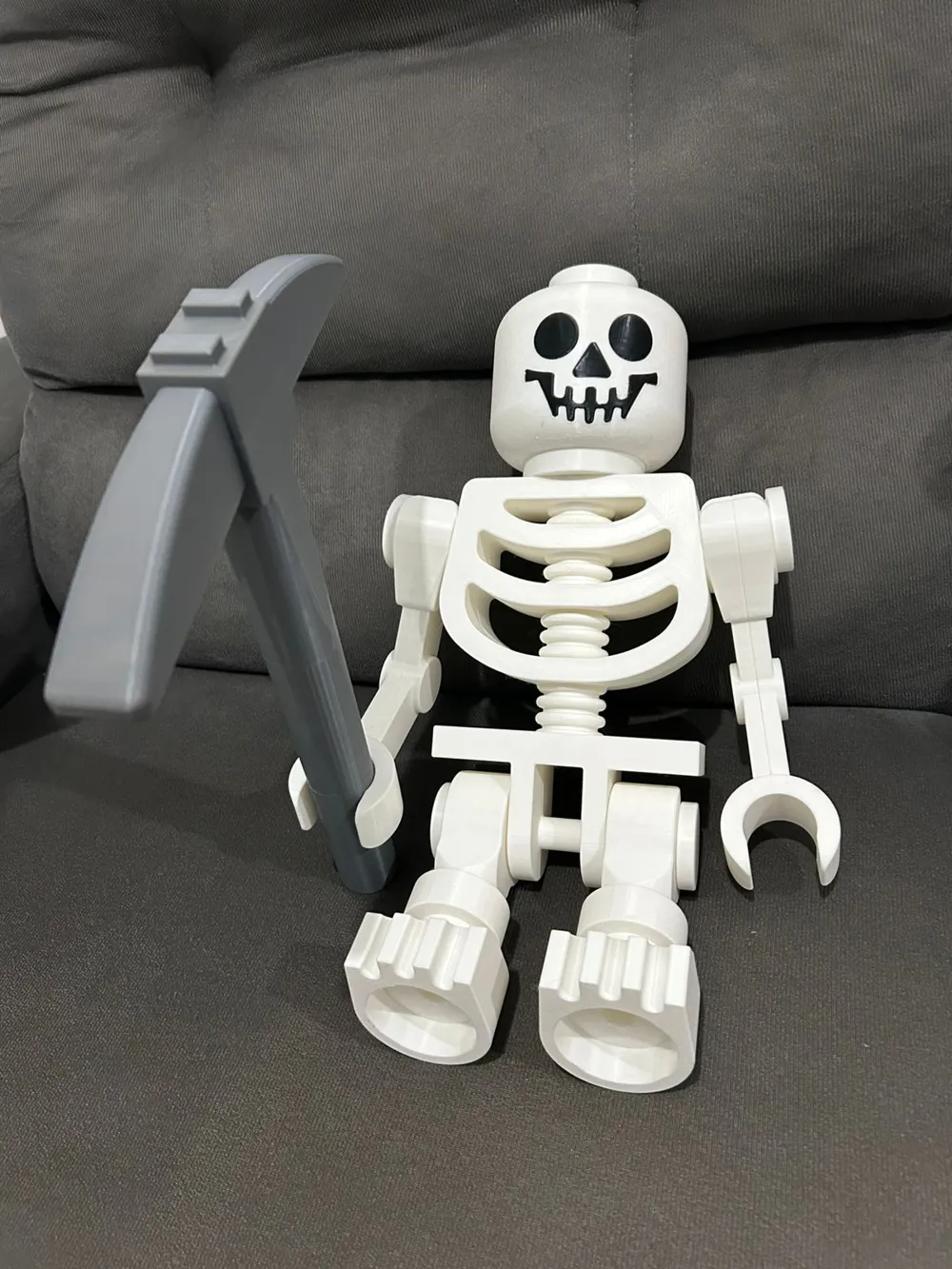 Pickaxe construction (Scale 10:1) - Free 3D Print Model - MakerWorld