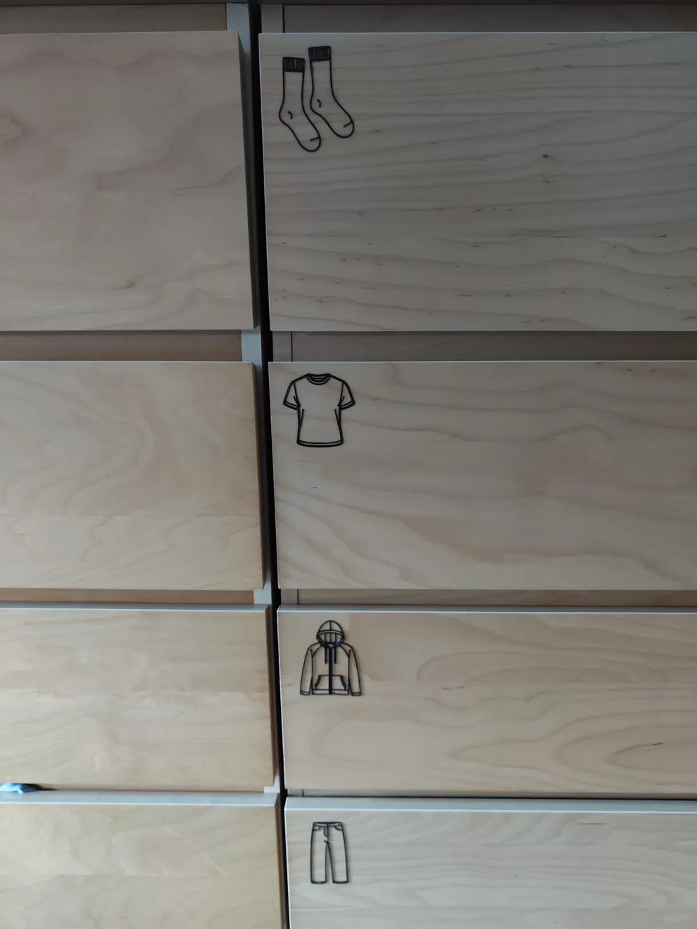 Clothes Logos in Line Art - Free 3D Print Model - MakerWorld