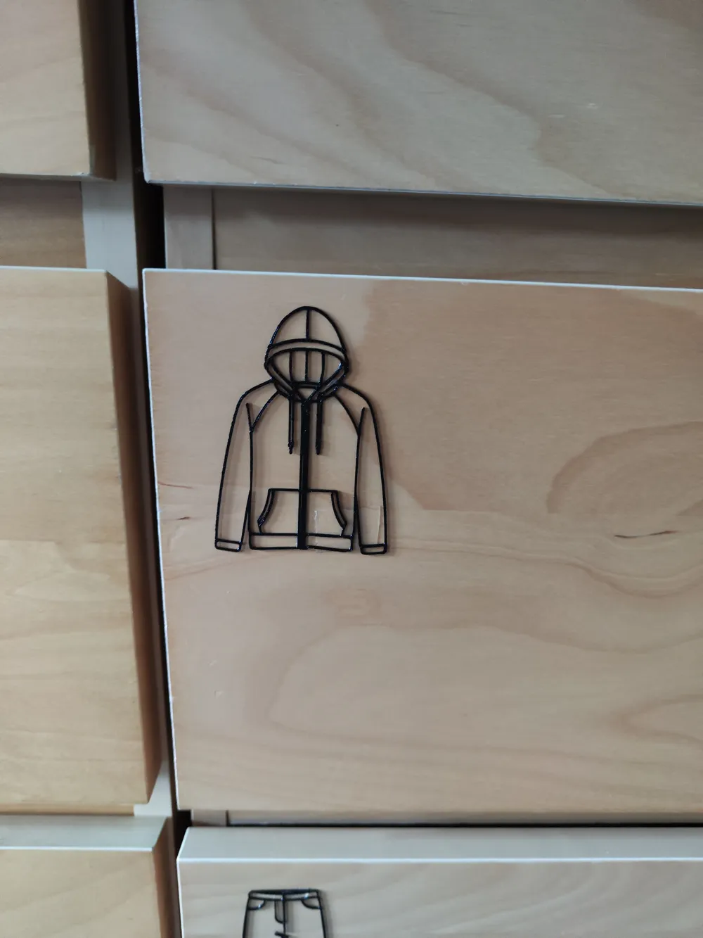 Clothes Logos in Line Art - Free 3D Print Model - MakerWorld