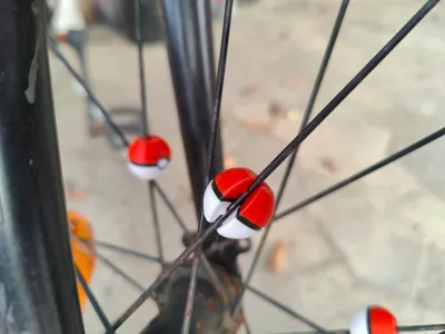Pokeball bike spoke beads by Zonique2k MakerWorld: Download Free 3D Models