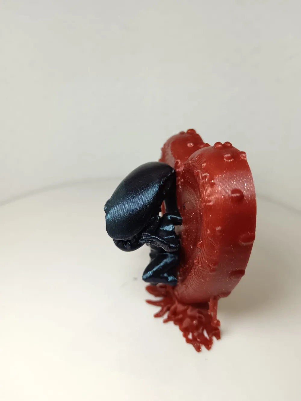 Chibi Xenomorph Valentine by Aleandrus - MakerWorld