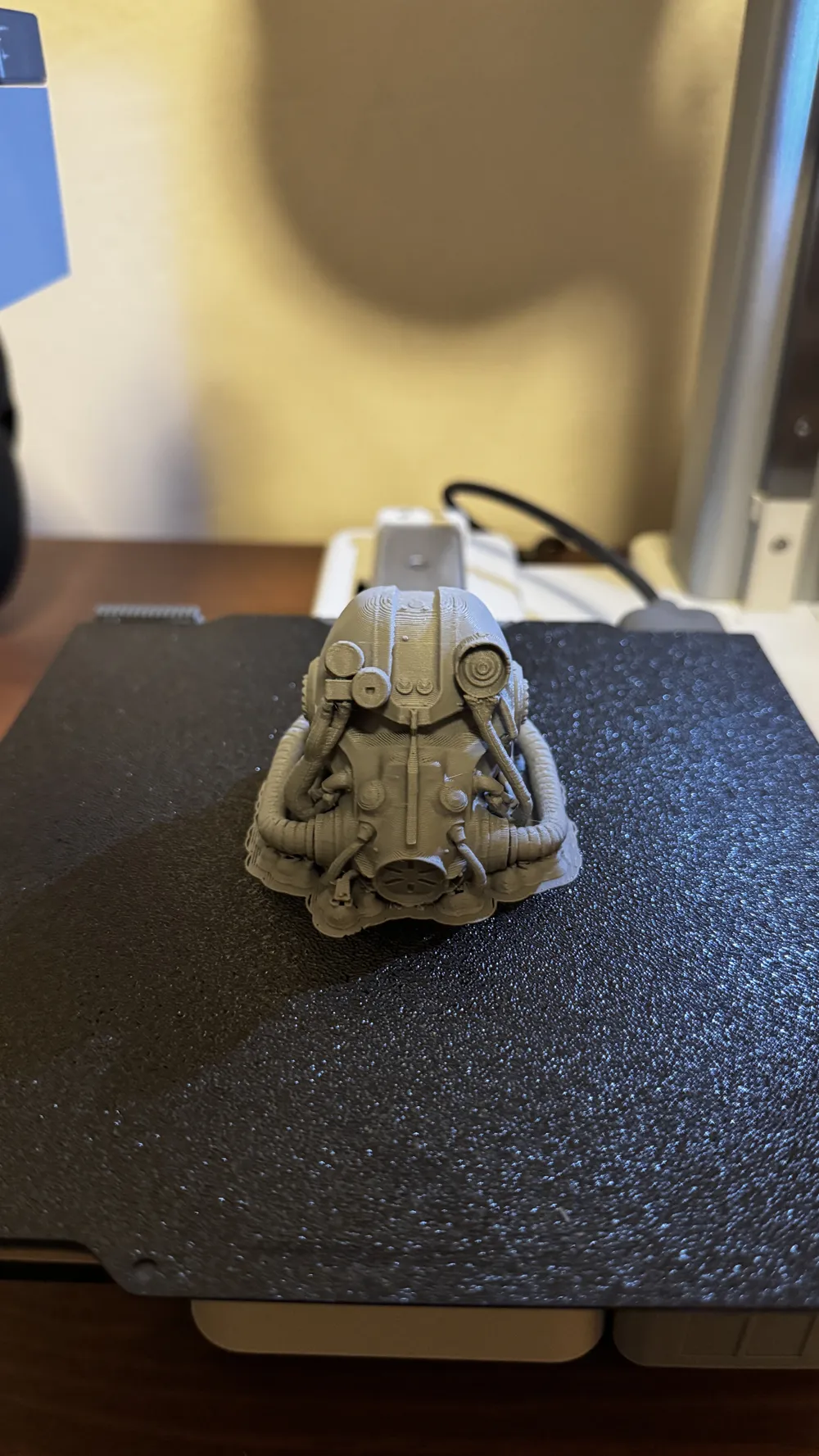 Fallout Power Armor Helmet Miniature - Free 3D Print Model - MakerWorld