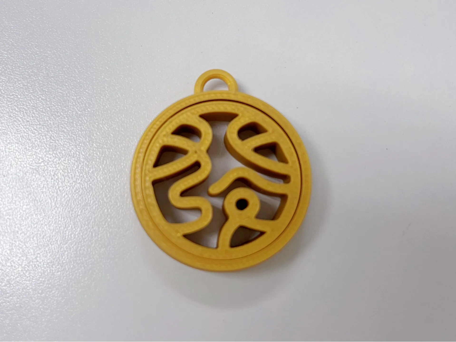 Fidget Keychain with Free Rotation by JWplus - MakerWorld