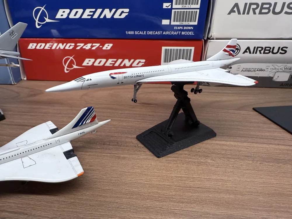 Premium 1:400 Plane Model Stand Landing Gear Style by jupangpang ...