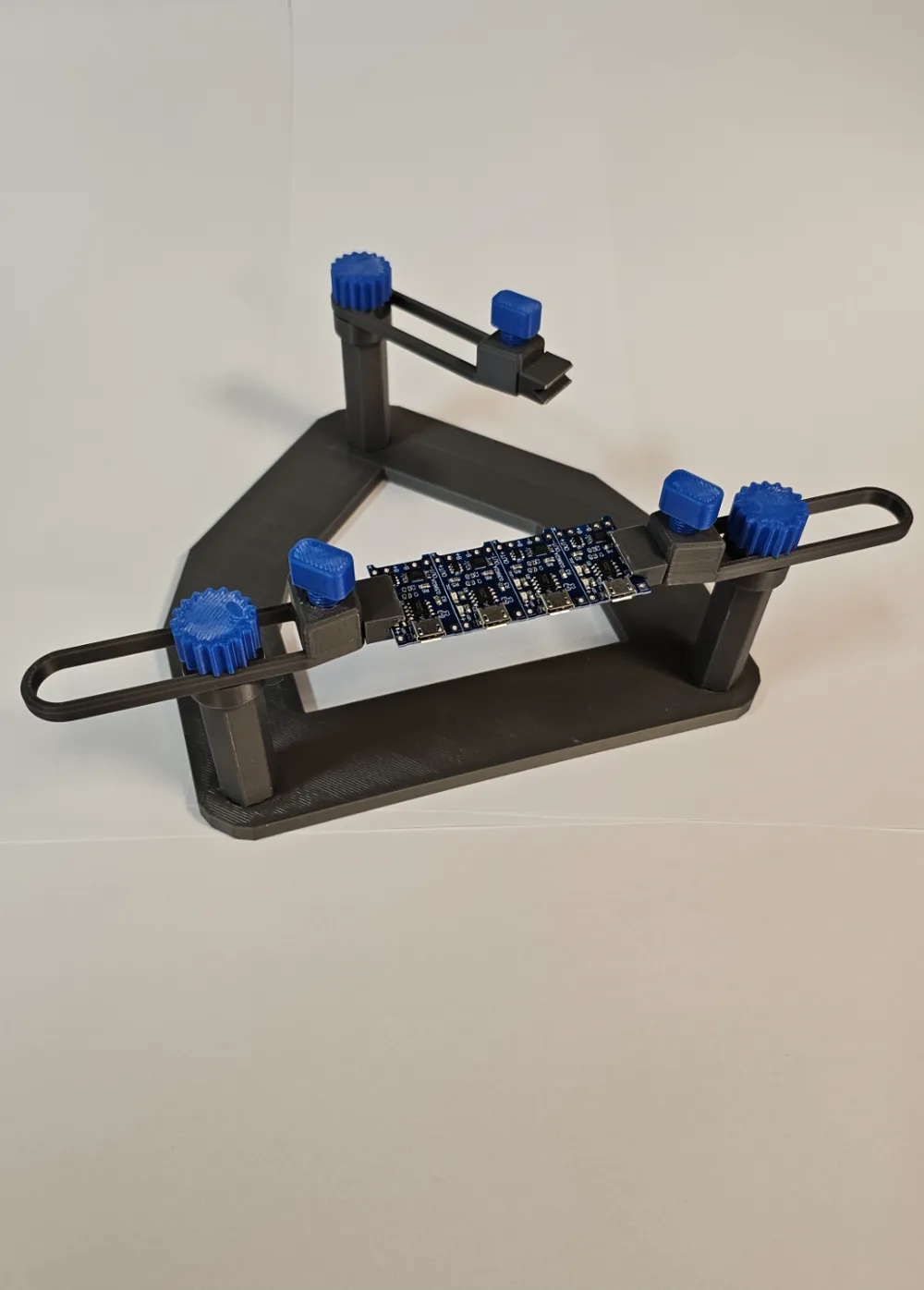 Soldering tool, arms, Third hand. PCB by dymek34 MakerWorld: Download ...