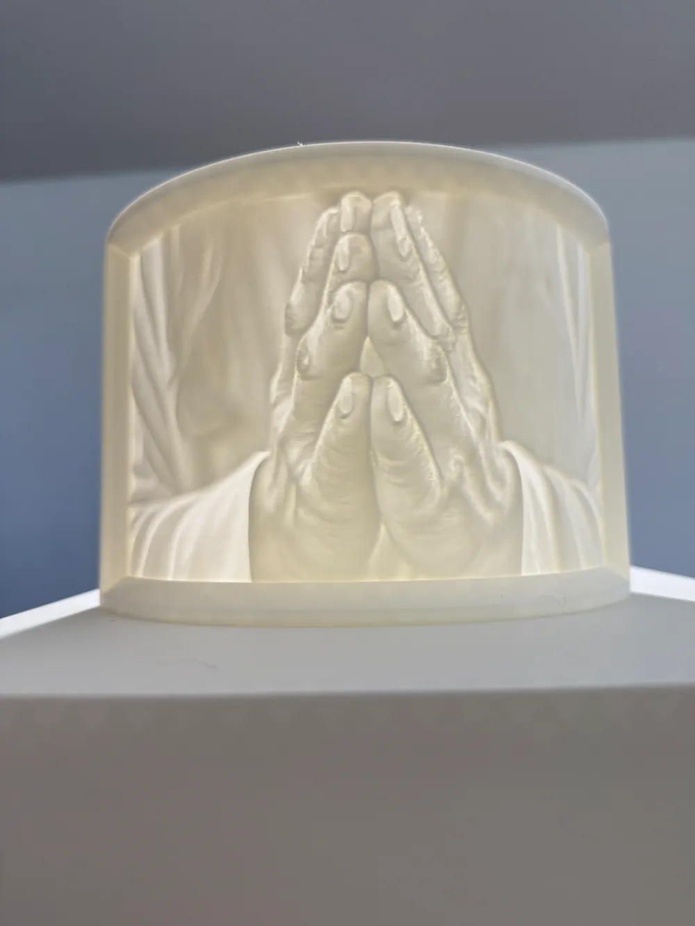 Jesus Praying Tea Light Lithophane - Free 3D Print Model - MakerWorld