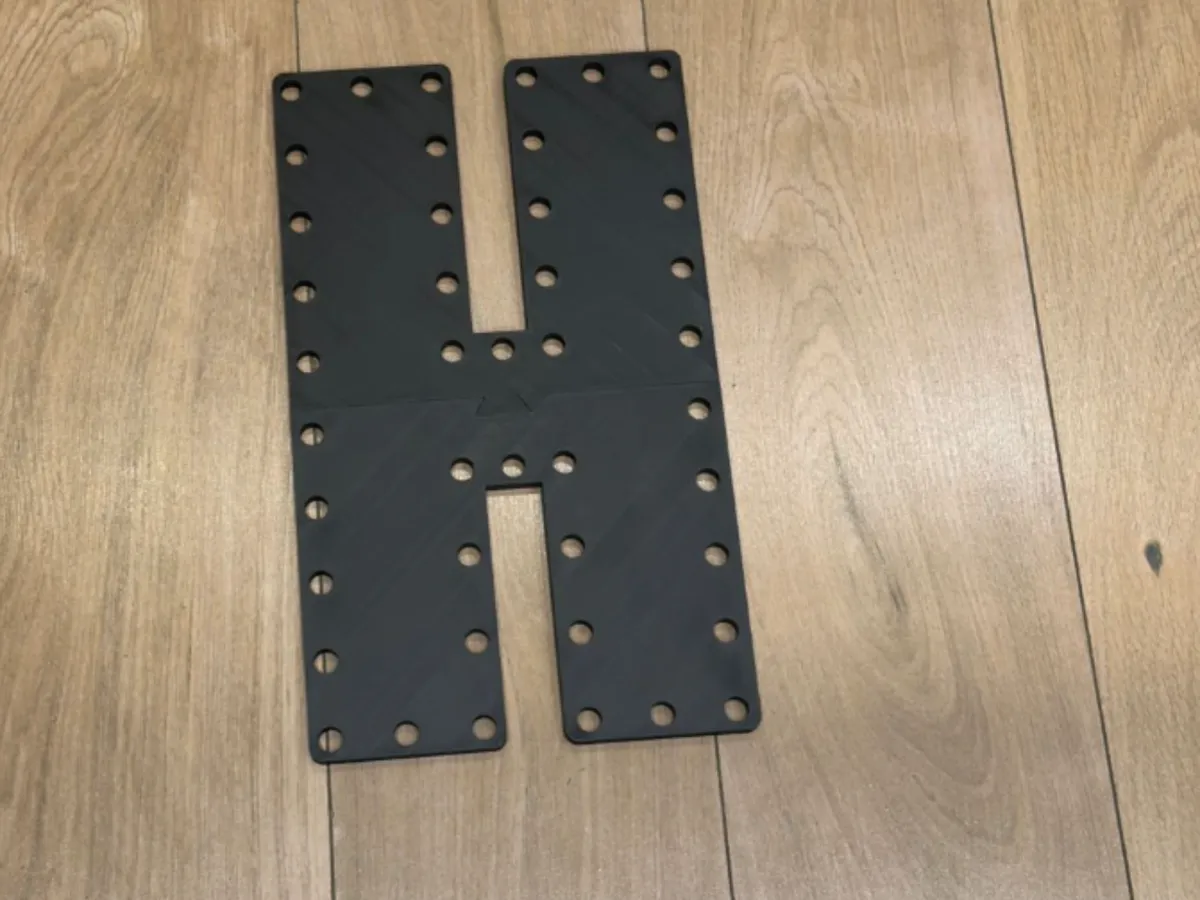 xlights 15 inch 12mm pixel letter H - Free 3D Print Model - MakerWorld