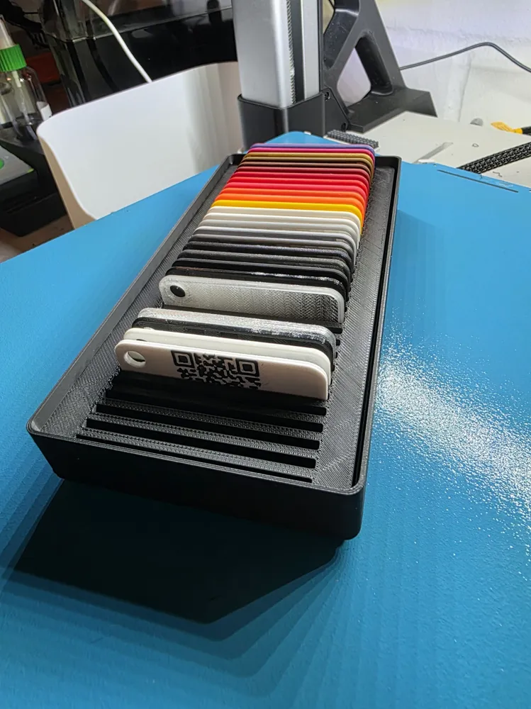 DAS FILAMENT - Gridfinity Swatches Holder - Free 3D Print Model ...