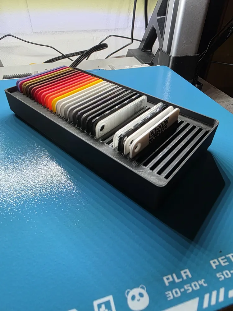 DAS FILAMENT - Gridfinity Swatches Holder - Free 3D Print Model ...