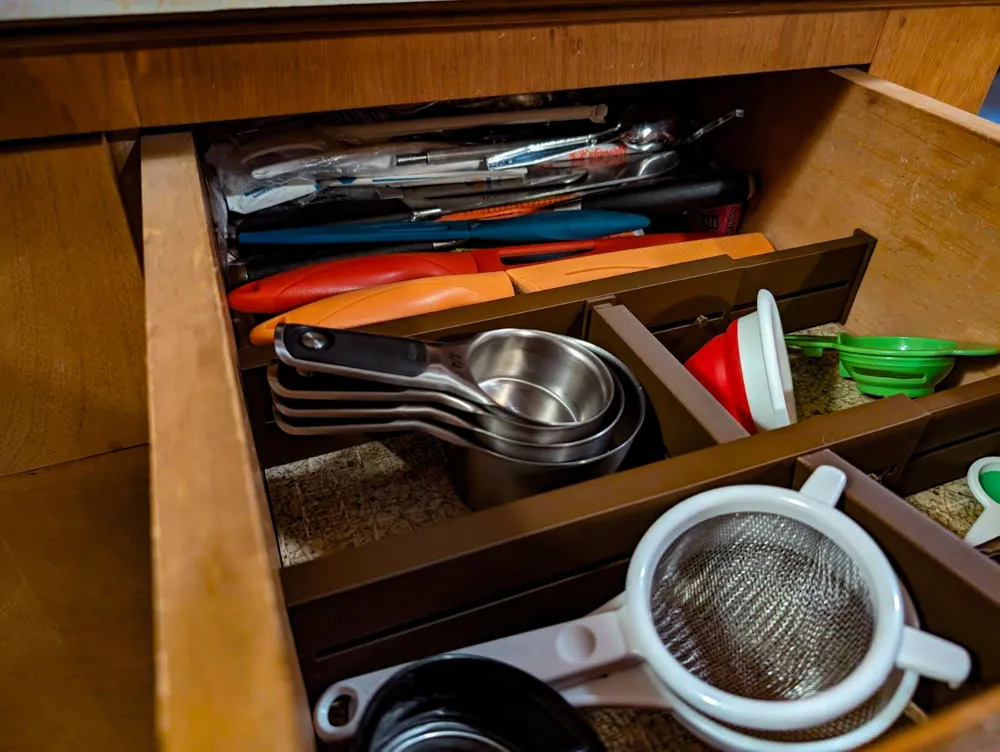 Expandable Kitchen Drawer Dividers / Adjustable Separators Organizer by ...