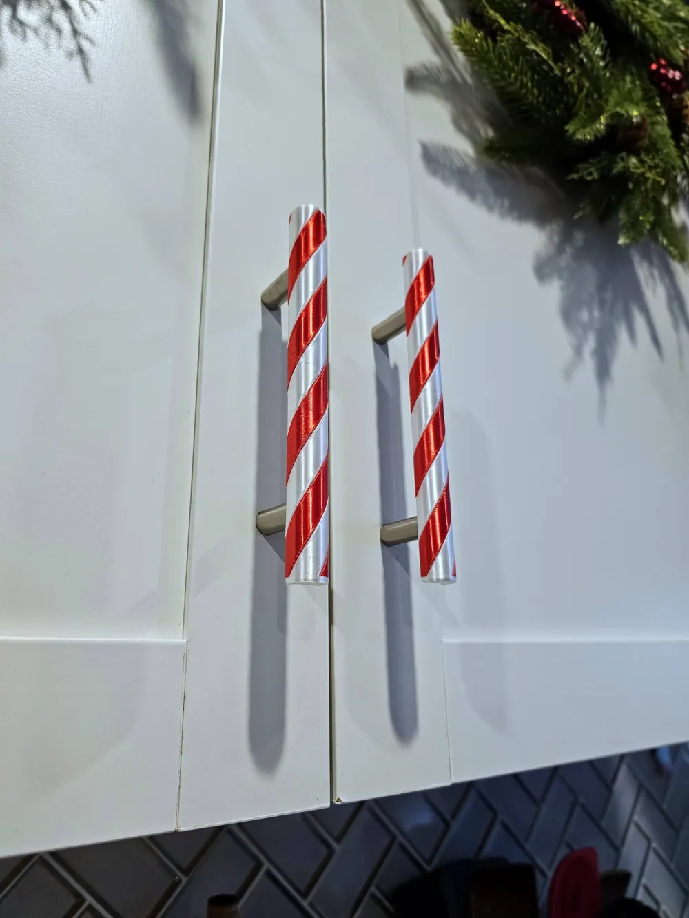 Parametric Candy Cane Handle Cover - Free 3D Print Model - MakerWorld
