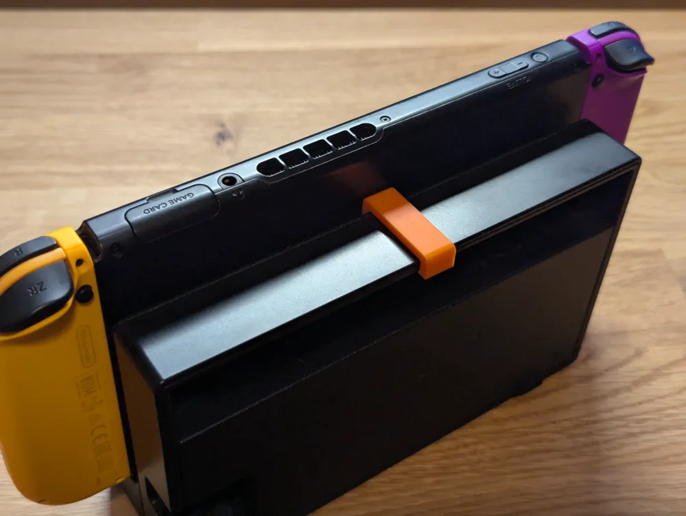 Switch Dock Rattle Clip by KGHD - MakerWorld