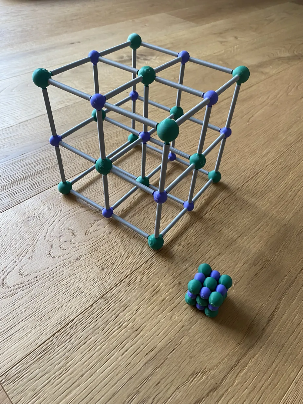 NaCl Molecular Structure Model by PaddyMakerWorld: Download Free 3D Models