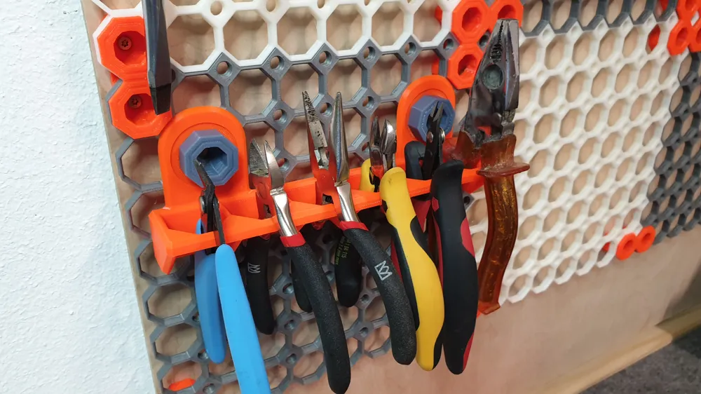 Multiboard - Pliers Holder by The_Trap__ - MakerWorld