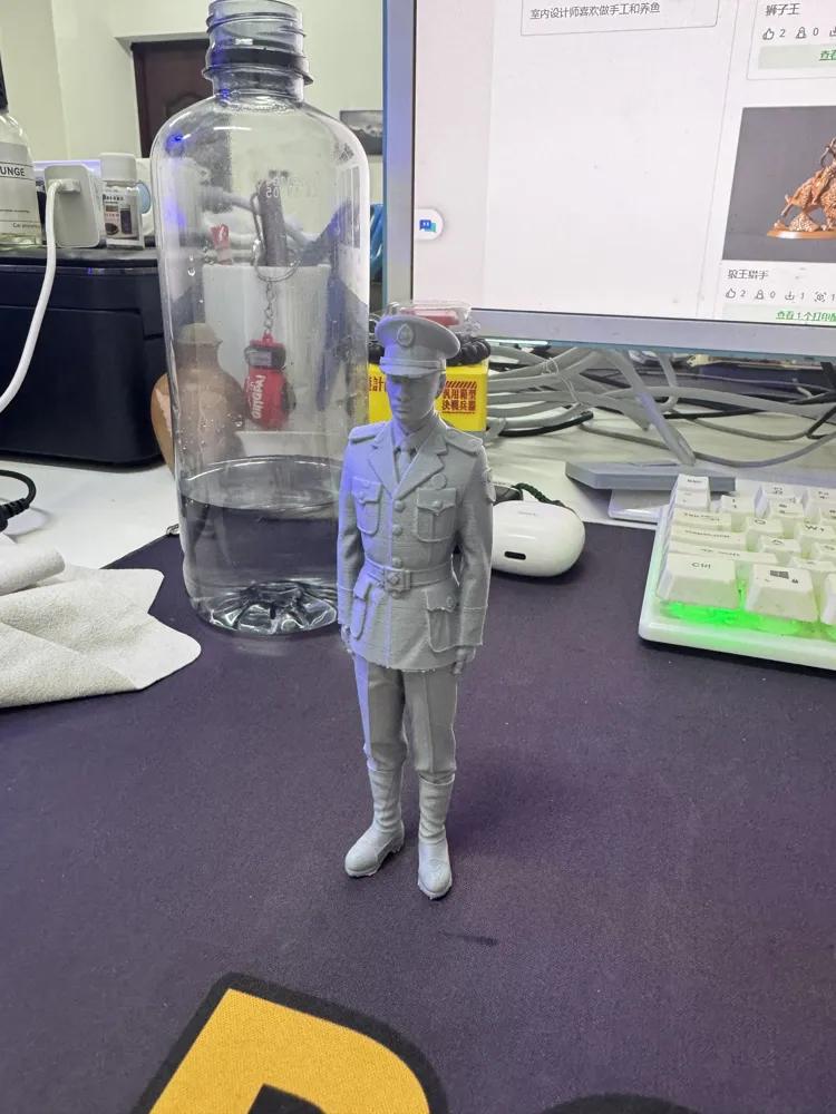 Standing Sentry by 天天向上 MakerWorld: Download Free 3D Models