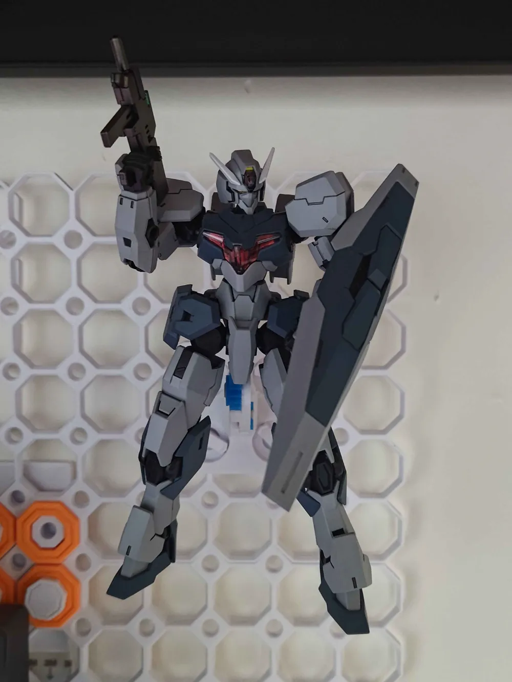 multiboard Gunpla/Gundam stand with adaptor Remixed by Min MakerWorld ...