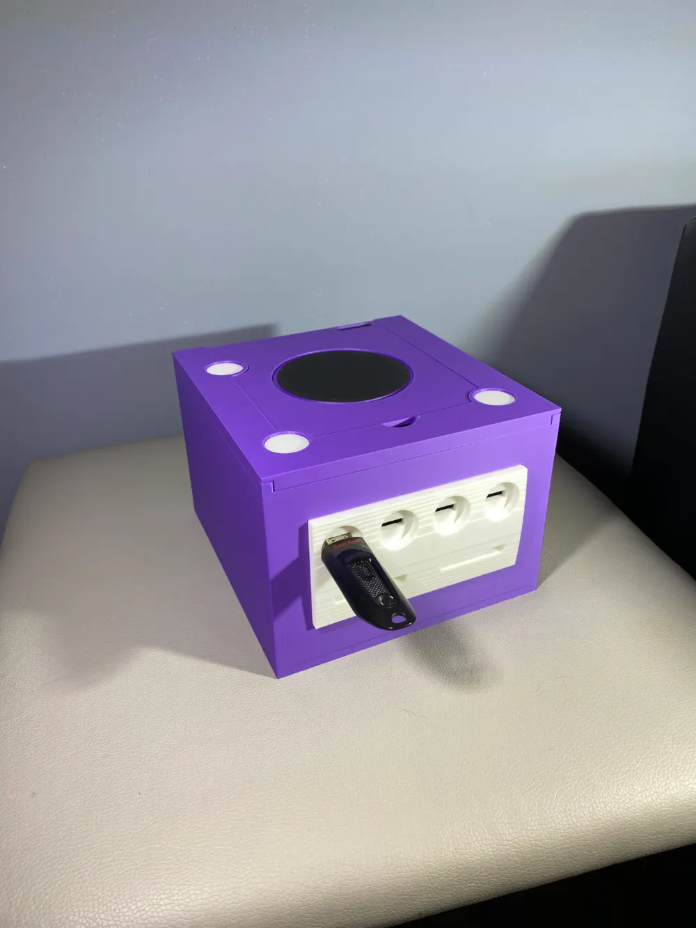 Game Cube Box by D.Sign MakerWorld: Download Free 3D Models
