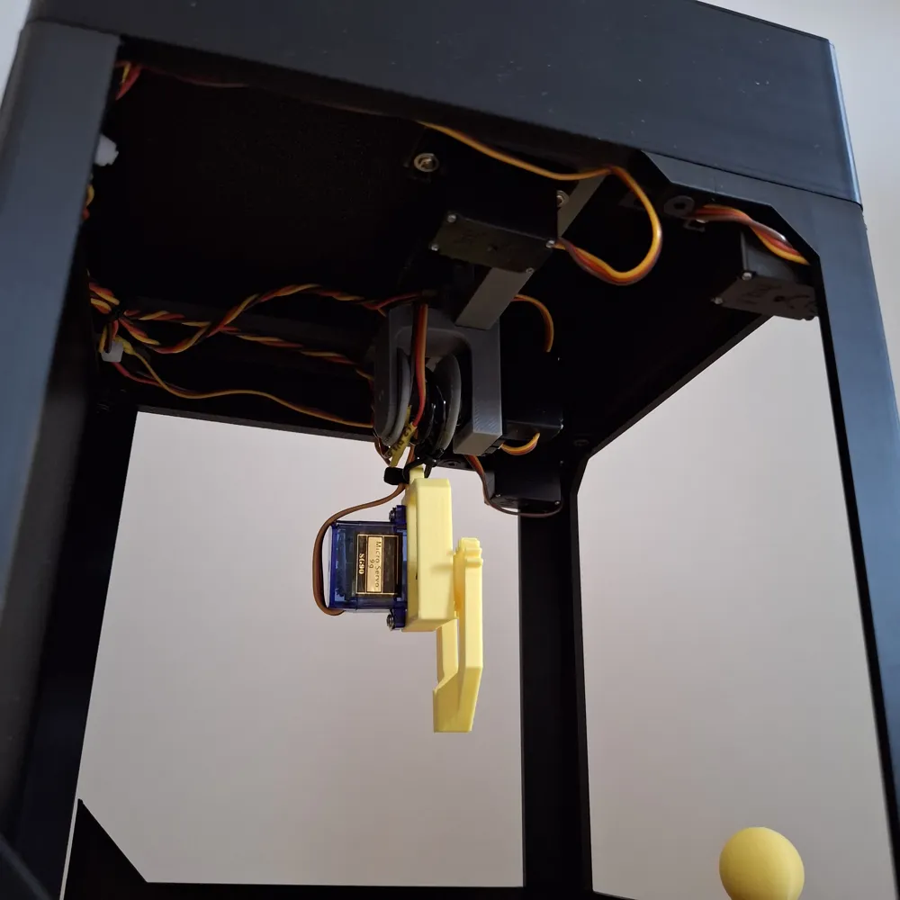 Servo Claw Machine by LucaDilo MakerWorld: Download Free 3D Models