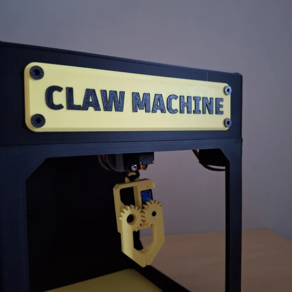 Servo Claw Machine by LucaDilo MakerWorld: Download Free 3D Models