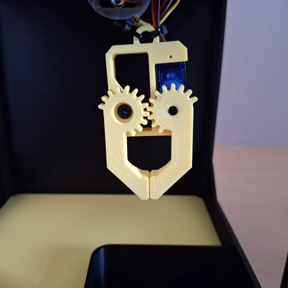 Servo Claw Machine by LucaDilo MakerWorld: Download Free 3D Models