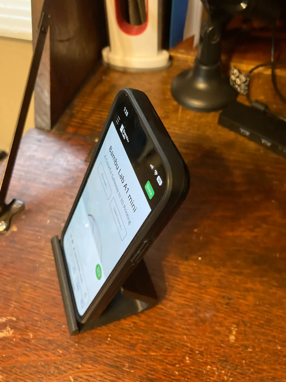 Ergonomic Phone Stand by Speedy 3d - MakerWorld