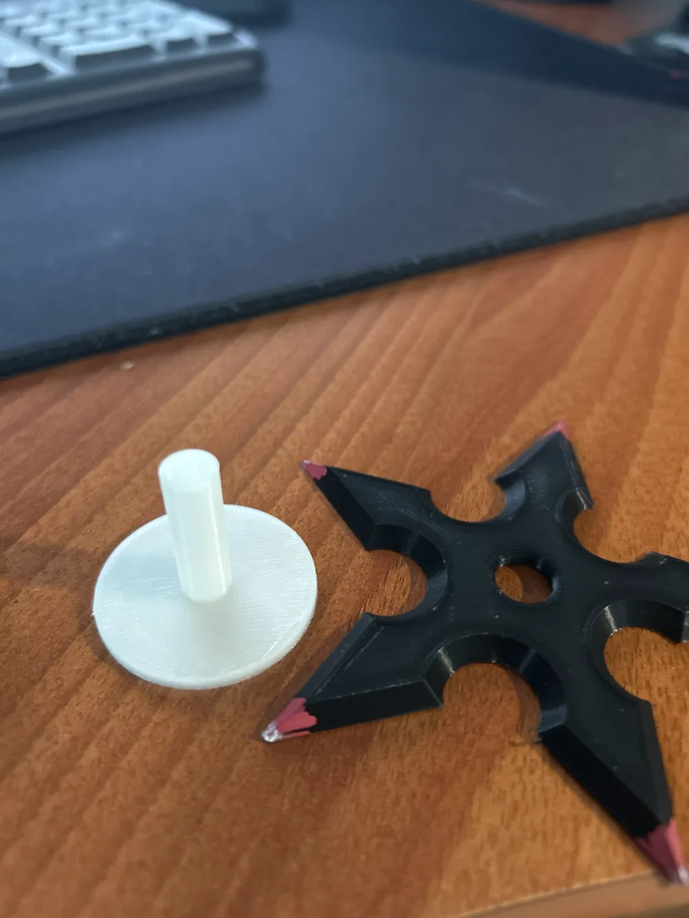 Ninja Star Stand-Multi-Colored Ninja Throwing Star - Free 3D Print ...