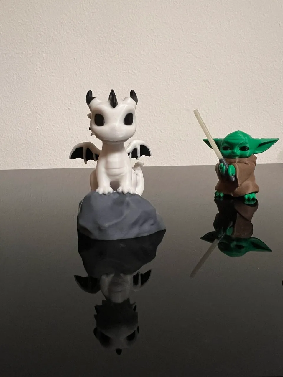 Cute Dragon sitting on a rock by Ligurio - MakerWorld