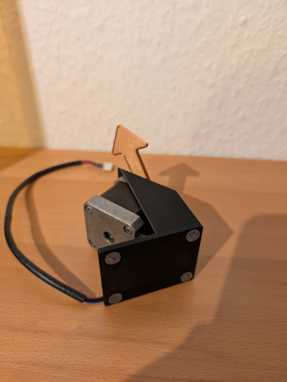 Nema 17 Stepper Motor Stand by Hannes - MakerWorld