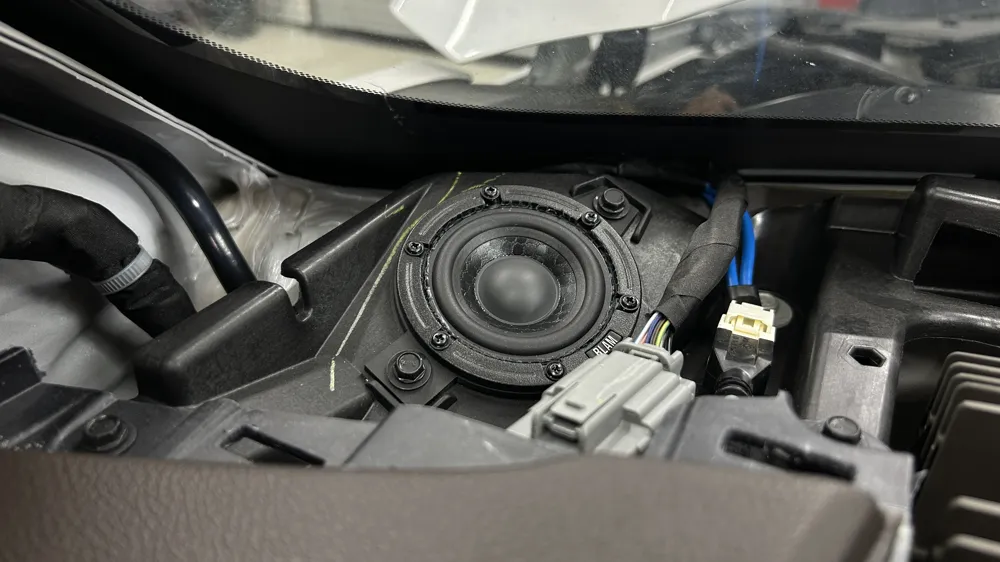 GM Truck Dash 2.5" midrange/tweeter adapters - Free 3D Print Model ...