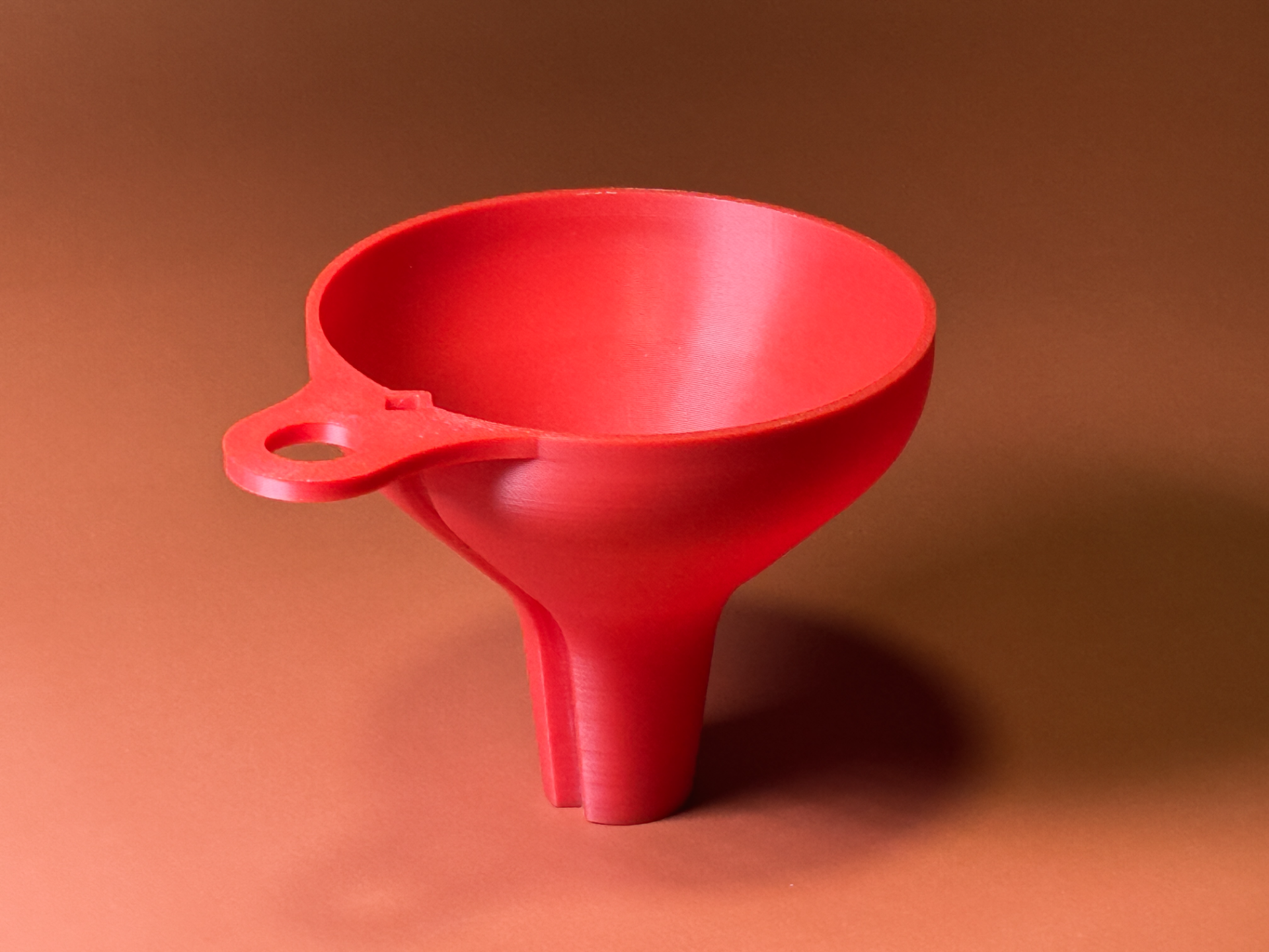 Funnel with V-shaped Groove by liugwl MakerWorld: Download Free 3D Models