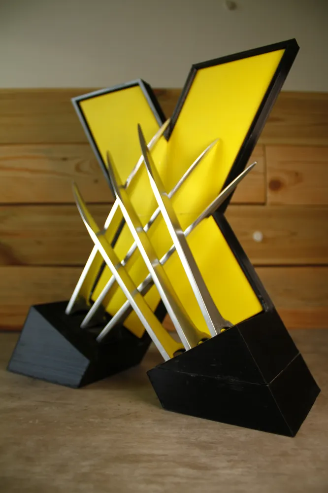 Wolwerine Claws Display by PortalShelf3D MakerWorld: Download Free 3D ...