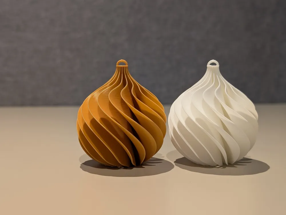 Parametric Christmas Tree Bauble (Support Free) by Mini Maker Lab ...