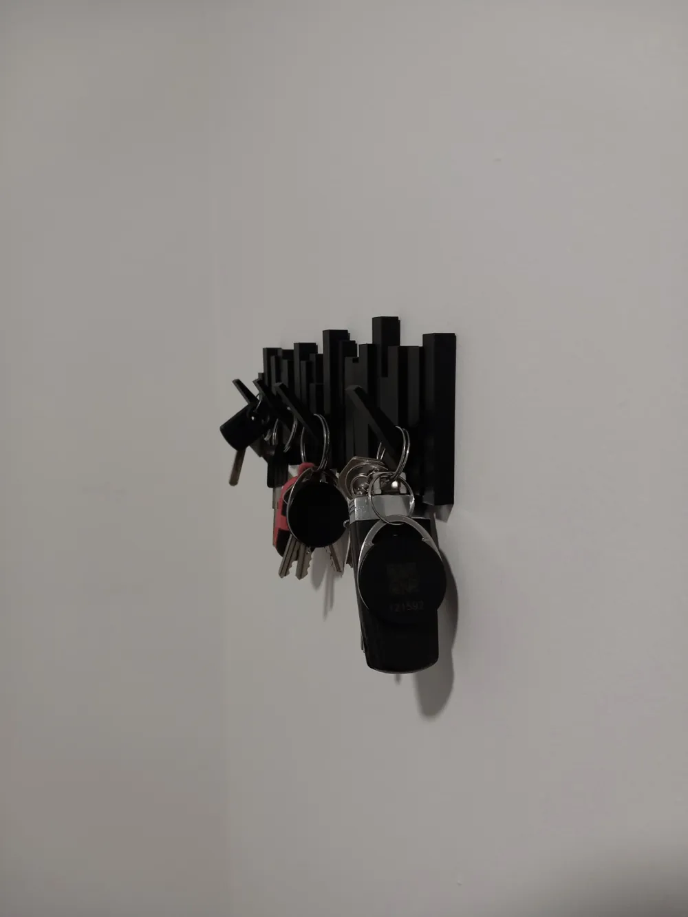 Flip down key rack by P - MakerWorld