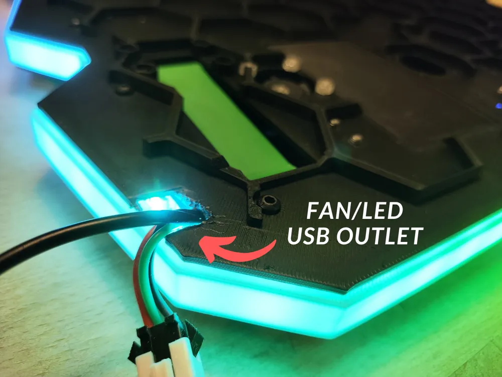 Laptop Stand CHRISTMAS EDITION+Fans/RGB/Phone Hold by FADY - MakerWorld