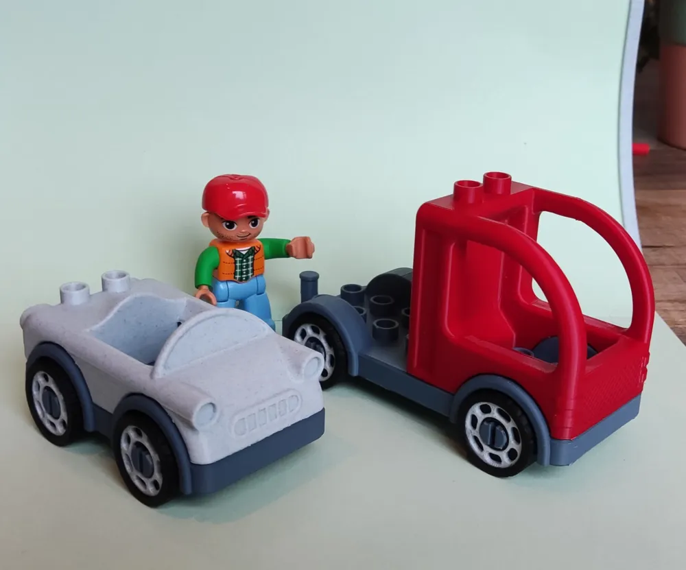 Duplo Brick Toy Truck model kit by Thymen - MakerWorld