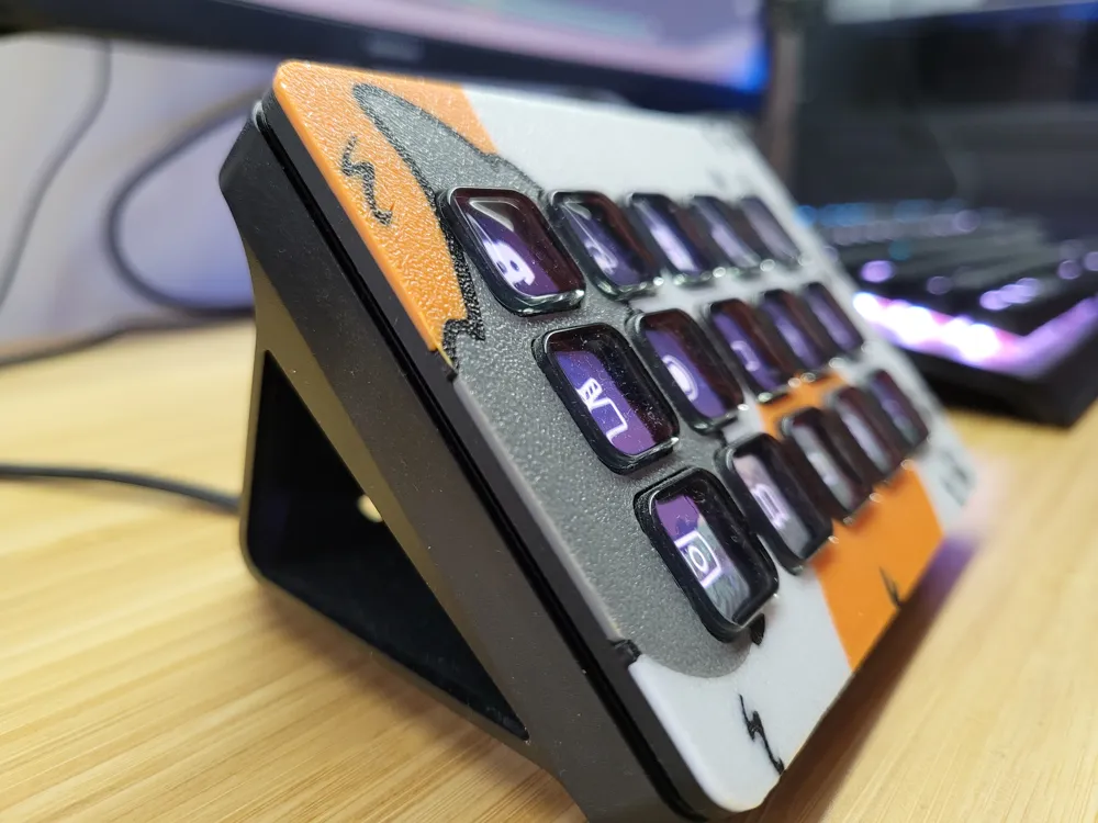 Stream Deck Cinamon Face Plate - Free 3D Print Model - MakerWorld