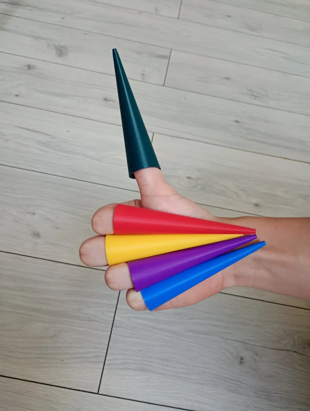 Dragon Claw Finger Caps - Free 3D Print Model - MakerWorld