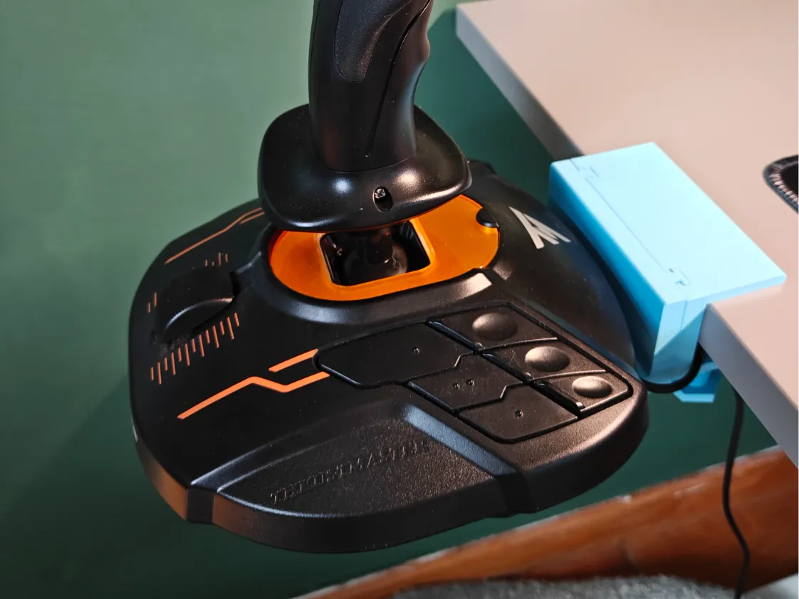 Tischhalterung für Thrustmaster T16000 von zeyros MakerWorld ...