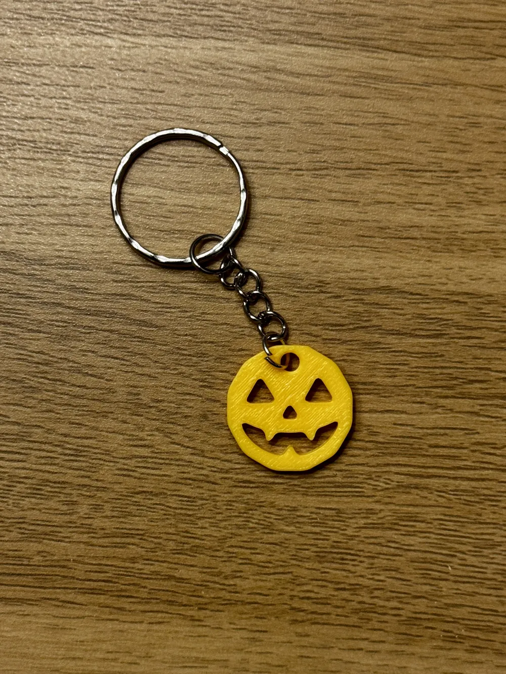 £1 Pumpkin Coin with Keychain Hole (Pound Coin) by SM3y MakerWorld ...