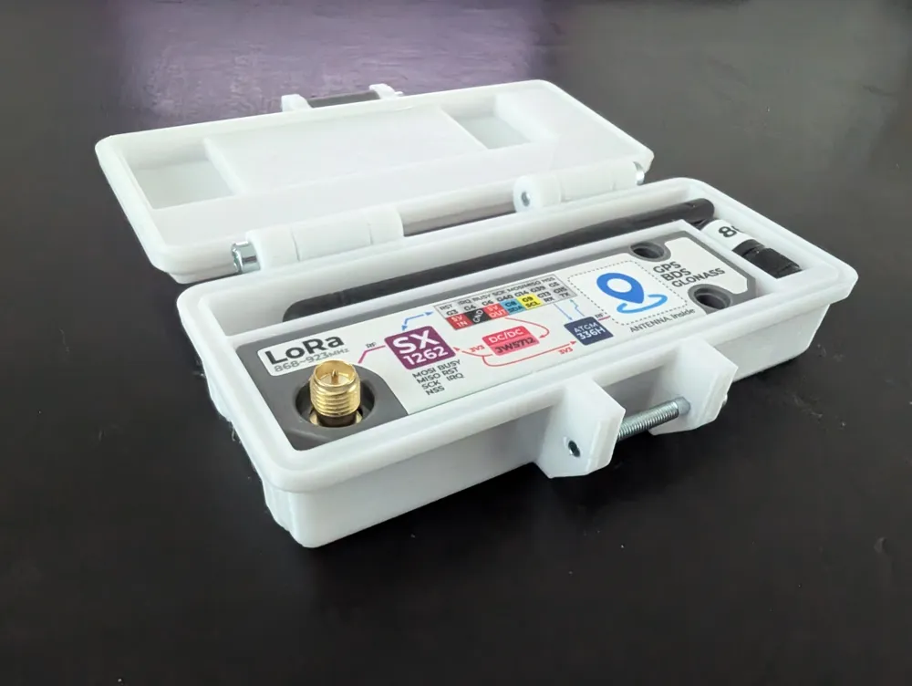 Cardputer Cap Locker (Cap + Antenna) - Free 3D Print Model - MakerWorld