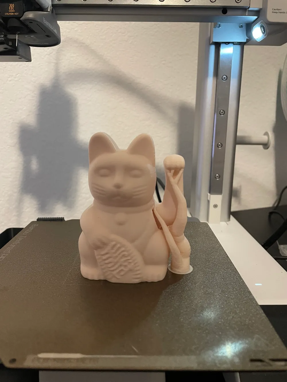 Waving Cat - Free 3D Print Model - MakerWorld